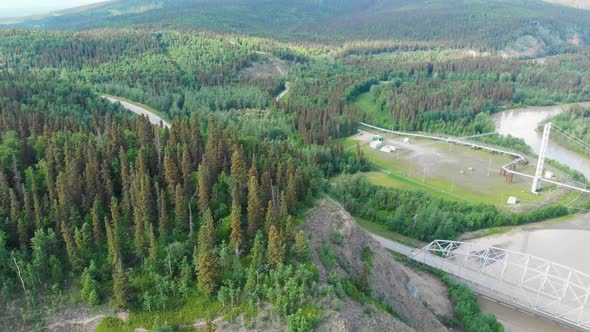 4K Drone Video of the Alyeska Pipeline Bridge over the Tanana and Delta ...