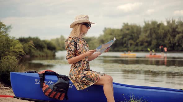 Recreation Traveling On Exploring River And Holding Tourist Navigate ...