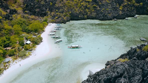Hidden Lagoon of Star Beach on Tapiutan Island Near Matinloc Shrine ...