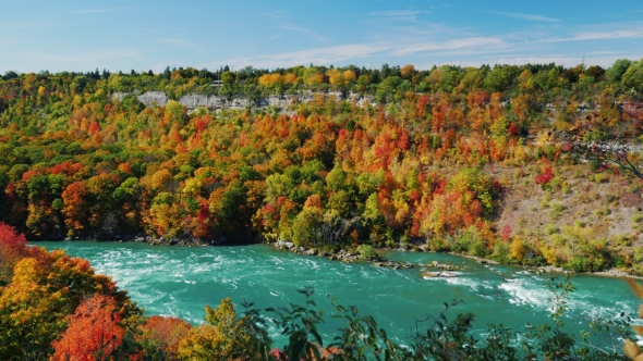 Niagara River Flows Along the High Rocky Coast Covered Autumn Forest ...