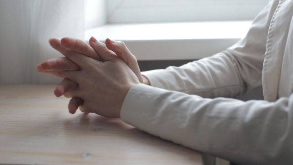 Anxious Hand Gestures 5 Must Try Hand Mudras To Beat Anxiety & Stress