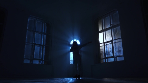 Play Light and Shadow in Girl Dance in Moonlight. Silhouette, Stock Footage