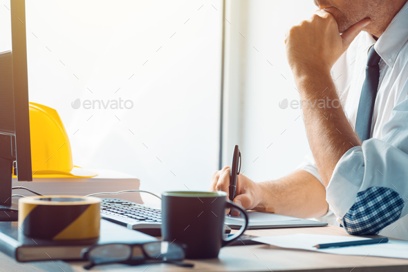 Civil engineer working with sketch pen tablet in architecture of Stock ...