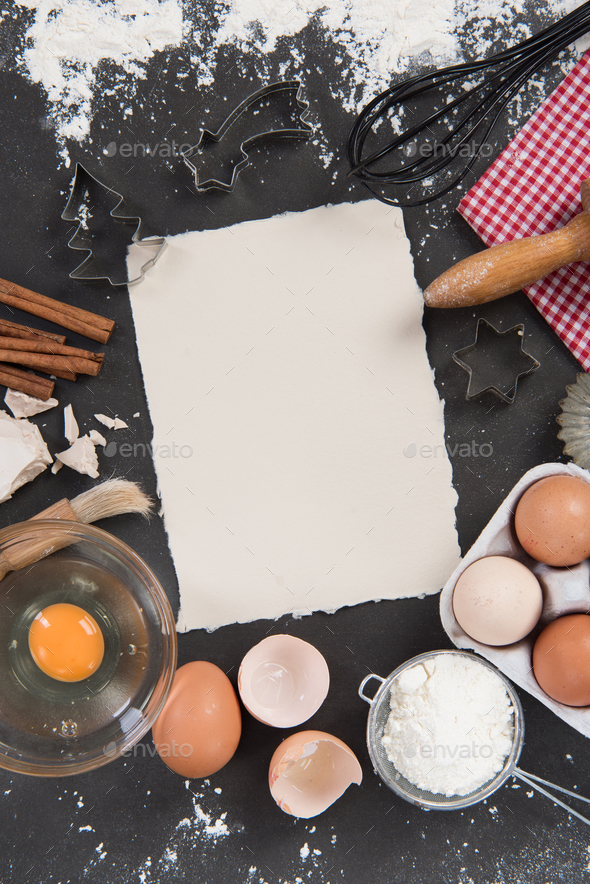 Baking recipe frame background with ingredients and utensils Stock ...