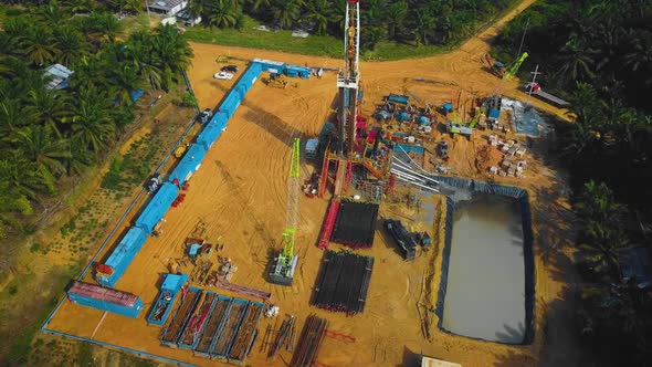 Cinematic Onshore Drilling and Workover Rig structure and Rig equipment ...