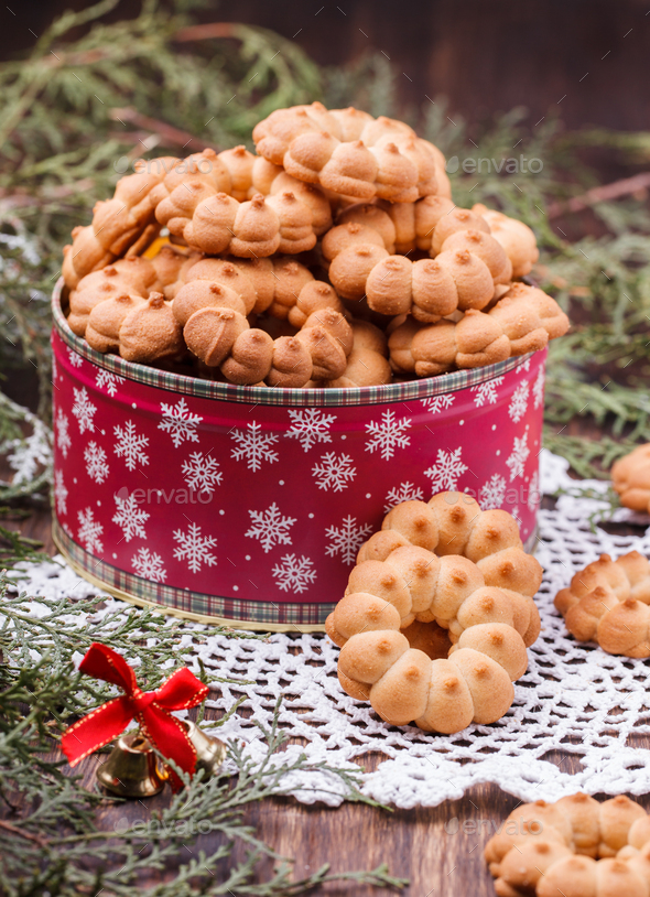 Shortbread at Christmas in a box Stock Photo by prosto_juli | PhotoDune
