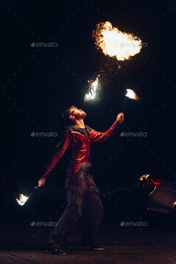 light up the night fire show with the participation of the people ...