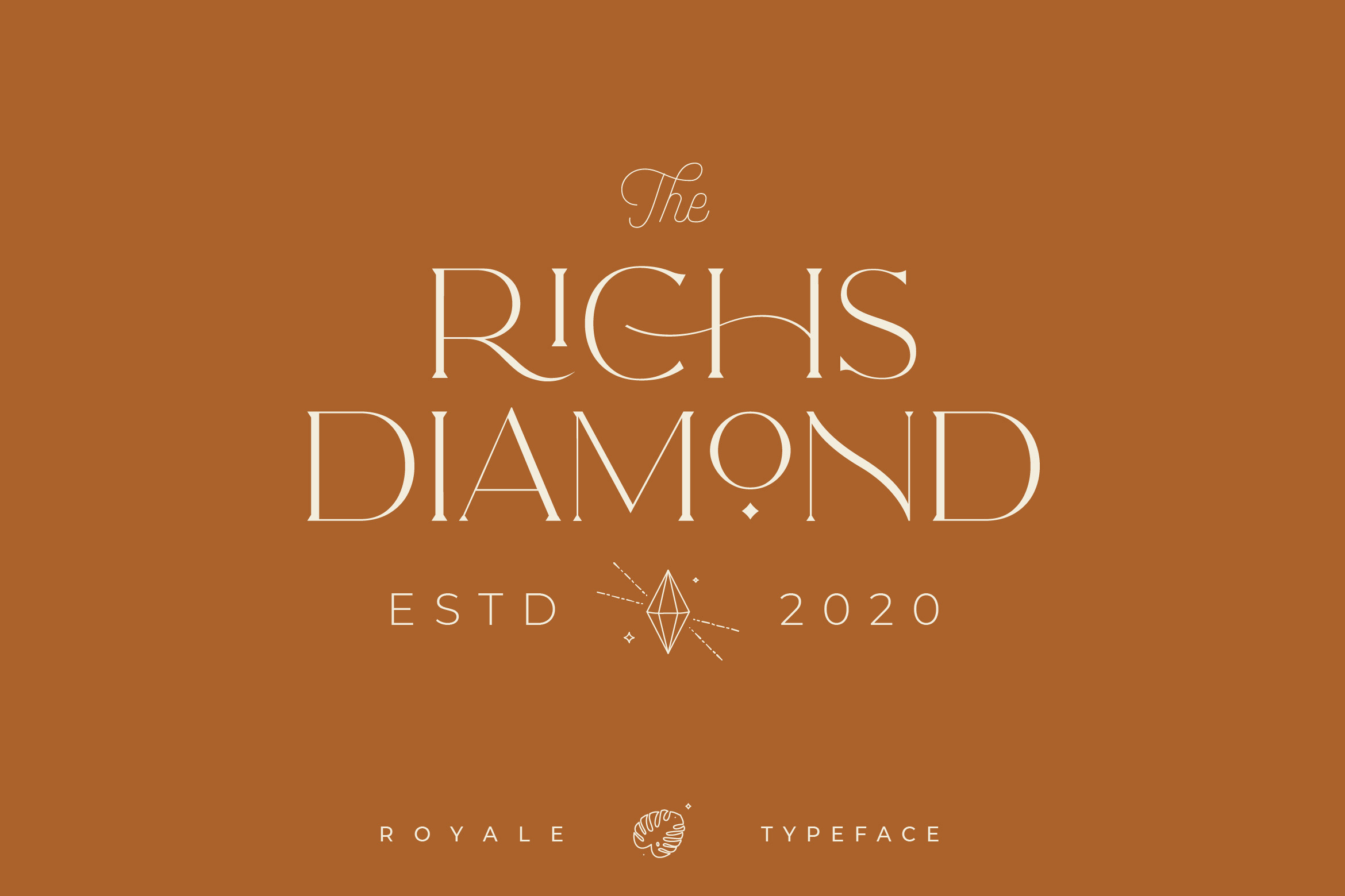 Royale Luxurious Typeface, Fonts | GraphicRiver