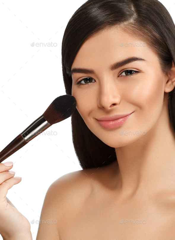 Makeup brush woman with healthy skin portrait. Young beauty model ...