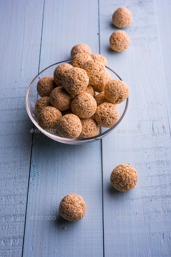 Amaranth Ladoo / Rajgira Laddu / Cholai Laddoo Stock Photo by ...