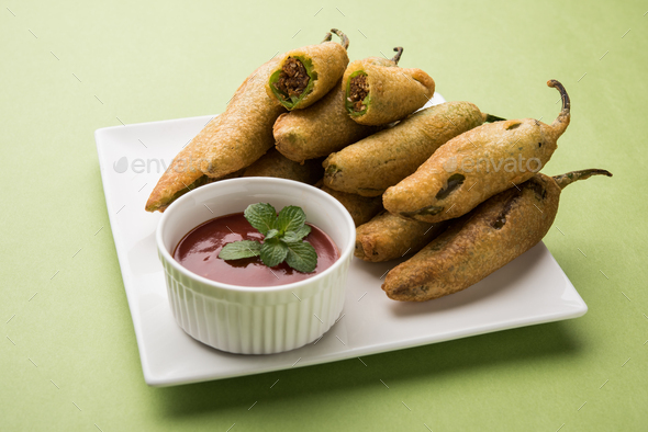 Green Chilli Pakora / Mirchi Pakoda / Mirchi Bajji Stock Photo by ...