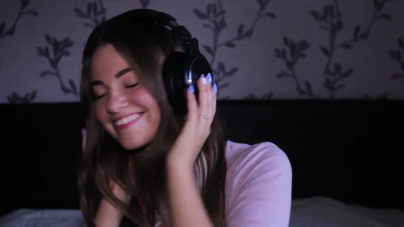 Happy teenage vibing to the music with headphones, Stock Footage ...