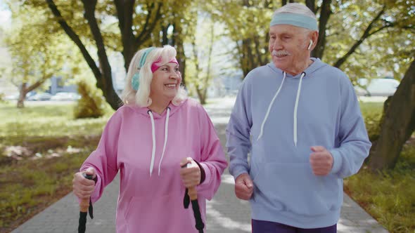 Cheerful Senior Old Couple Grandfather Grandmother Training Nordic ...