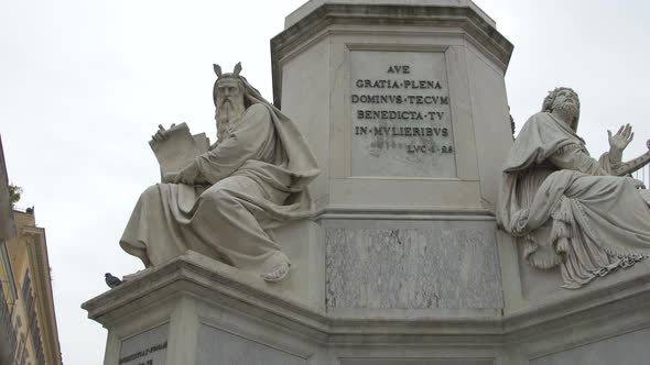 Statues on Column of the Immaculate Conception in Rome, Stock Footage
