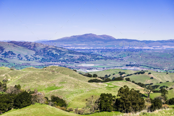 Mt Diablo and Livermore valley as seen from the Ohlone Wilderness trail ...