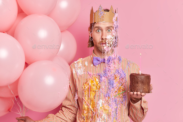 Photo of shocked man receives unexpected congratulations smeared with ...