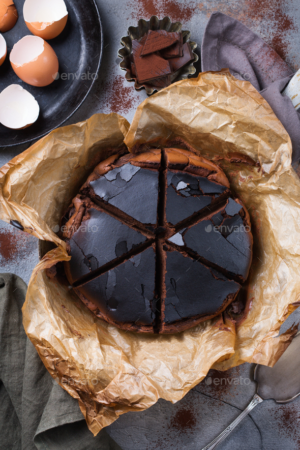 Basque burnt cake, New York chocolate cheesecake, Spanish local food ...