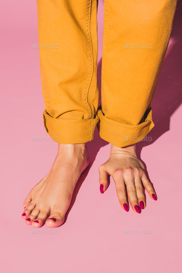 Bright fashionable hand and leg working up daily things together ...