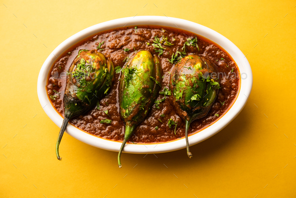 South Indian Brinjal curry also known as brinjal masala, baigan or ...