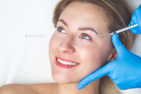 Rejuvenating facial injections procedure for tightening and smoothing ...