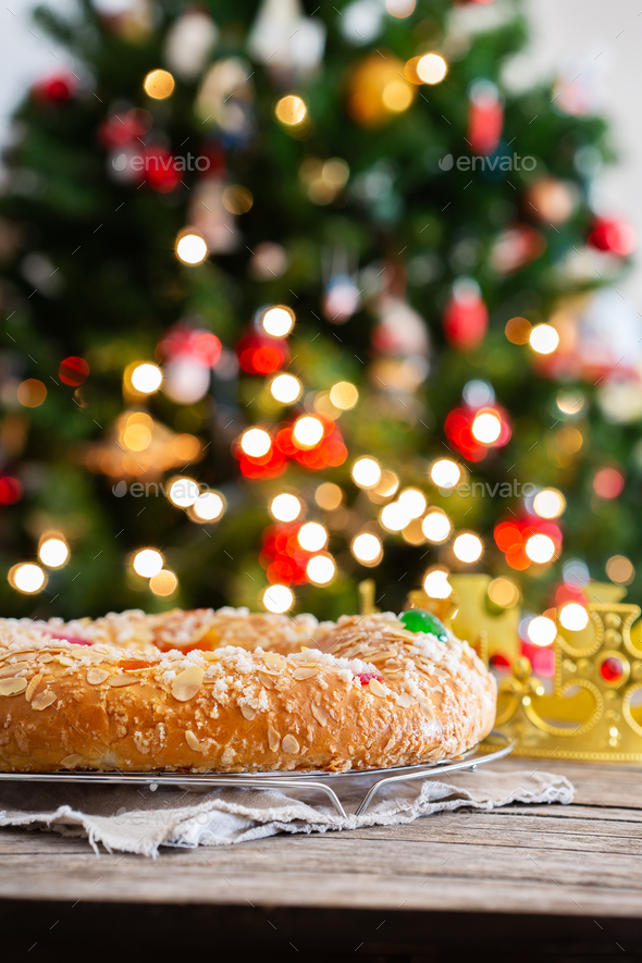 Traditional Spanish Epiphany cake, Roscon de Reyes with festive ...