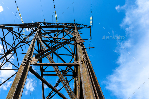 Installation of column for high-voltage electricity line Stock Photo by ...