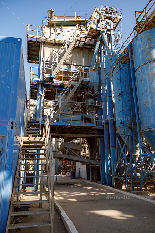 Industrial buildings and facilities at manufacturing plant Stock Photo ...