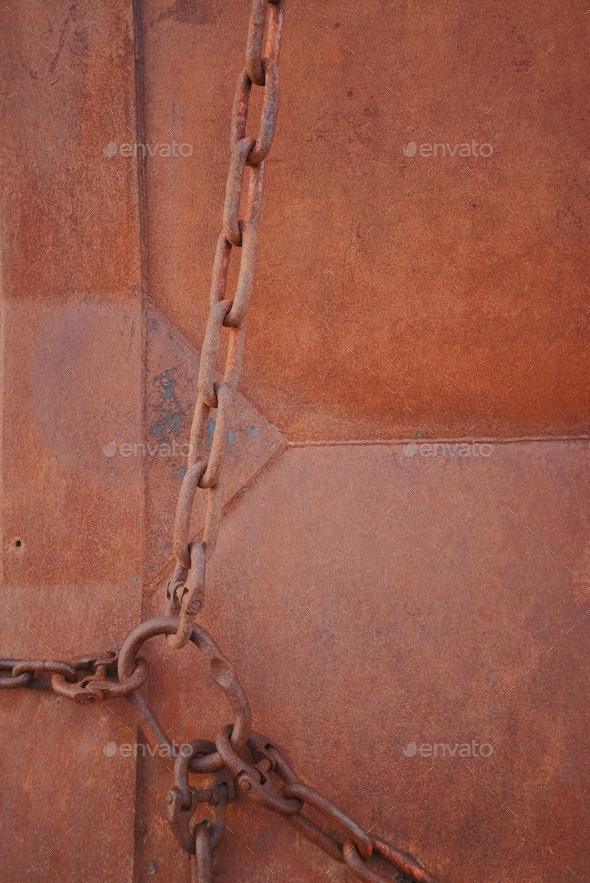 detail of a rusty old chain link on a metal background Stock Photo by ...