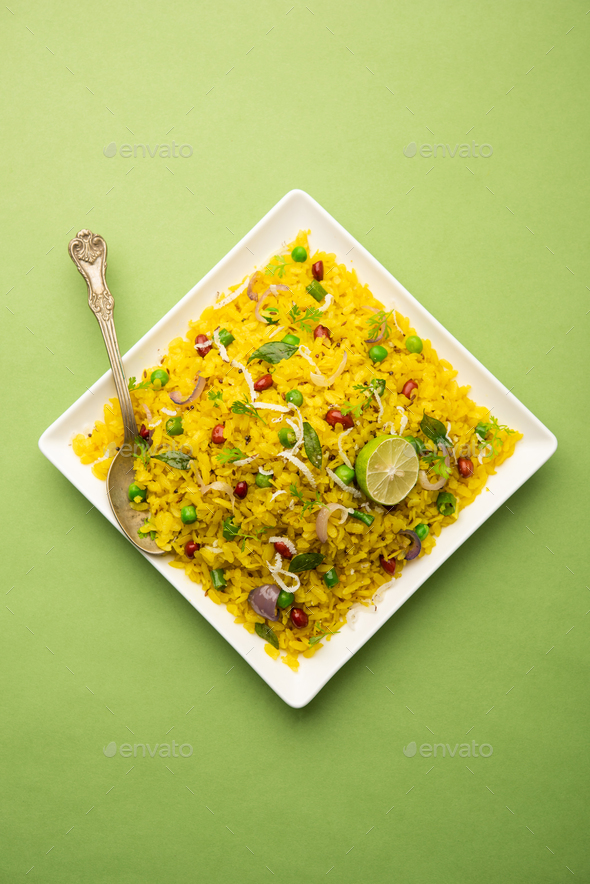 Pohe or pohe or pohaa is an indian breakfast recipe Stock Photo by ...