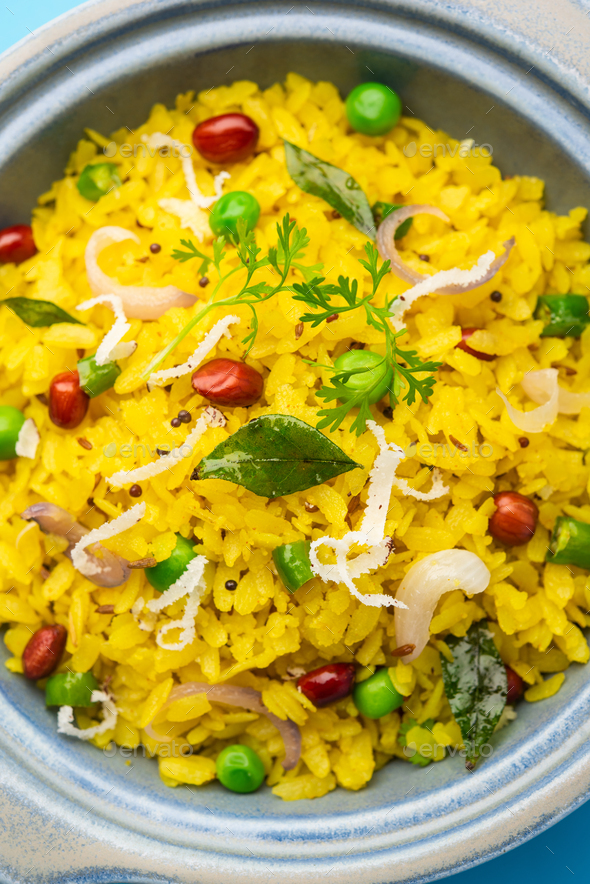 Pohe or pohe or pohaa is an indian breakfast recipe Stock Photo by ...