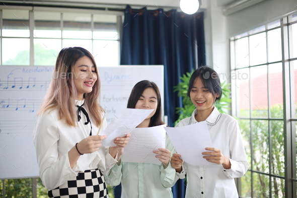 student learning a music song of classic musical class at home studio ...
