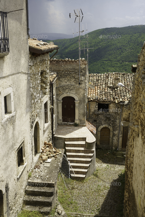 Castelvecchio Calvisio, medieval village in the Gran Sasso Natural Park ...