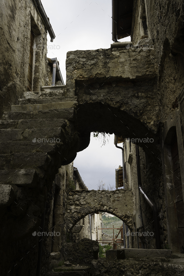Castelvecchio Calvisio, medieval village in the Gran Sasso Natural Park ...