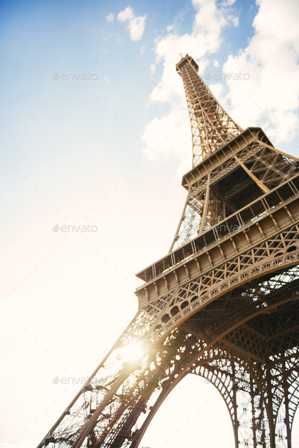 France, Paris, view to Eiffel Tower from below Stock Photo by westend61