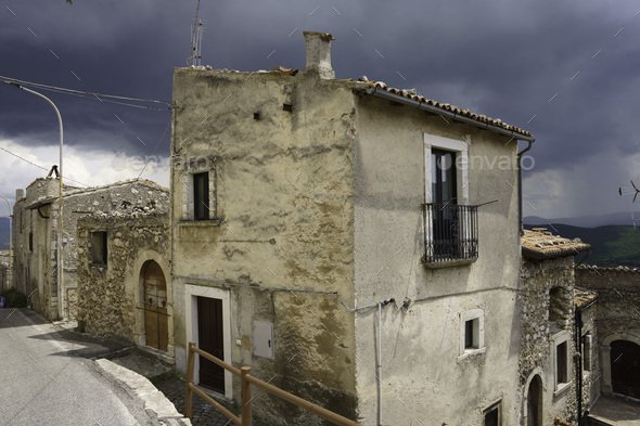 Castelvecchio Calvisio, medieval village in the Gran Sasso Natural Park ...