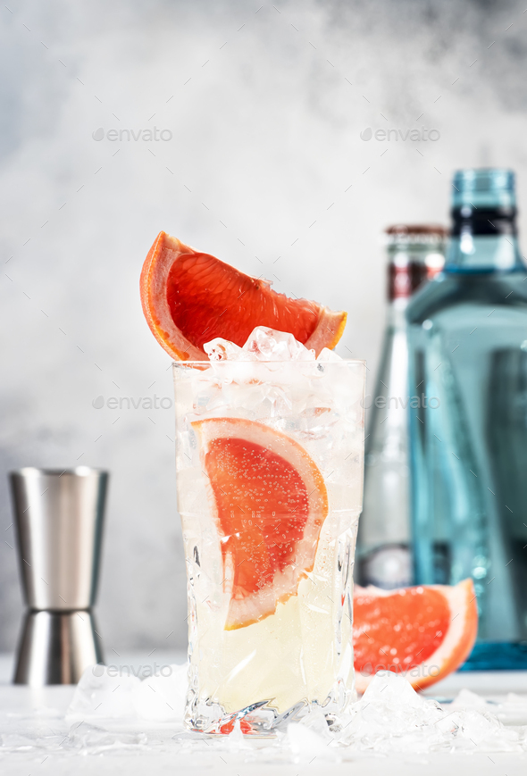 Gin bitter lemon trendy alcoholic cocktail drink with dry gin, tonic ...