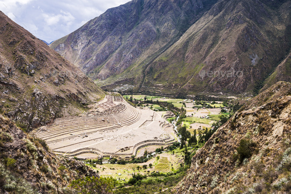 Llactapata Inca Ruins (aka Llaqtapata) on Inca Trail day 1, Cusco ...