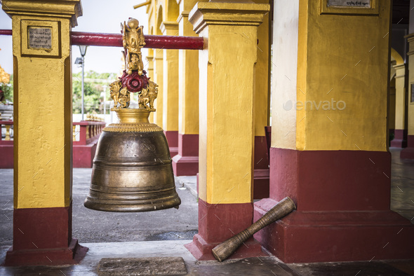 Buddhist prayer bell at a temple in Hsipaw (Thibaw), Shan State ...