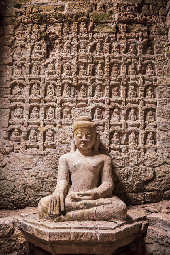 Koe-Thaung (meaning 90,000 Buddha Images), the largest Temple Ruins in ...