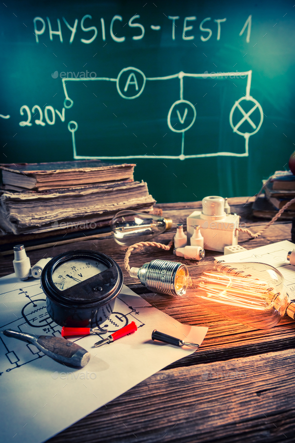 Physics class rooms with Edison light bulb and electrical diagram Stock ...