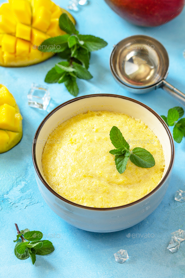 Homemade mango fruit ice cream, summer tropical fruit sorbet Stock ...