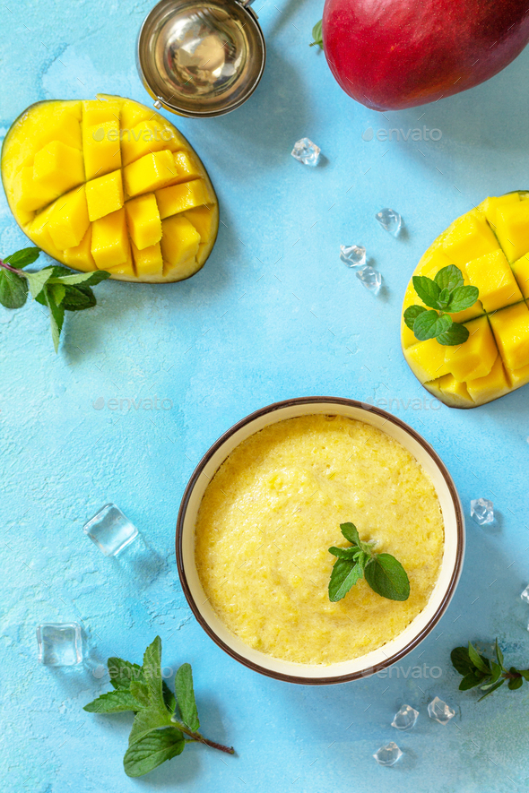 Homemade mango fruit ice cream, summer tropical fruit sorbet Stock ...