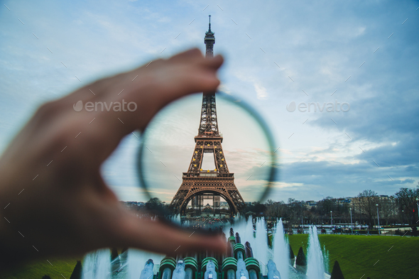 How to polarise filter effect the image, example from Paris. Stock ...