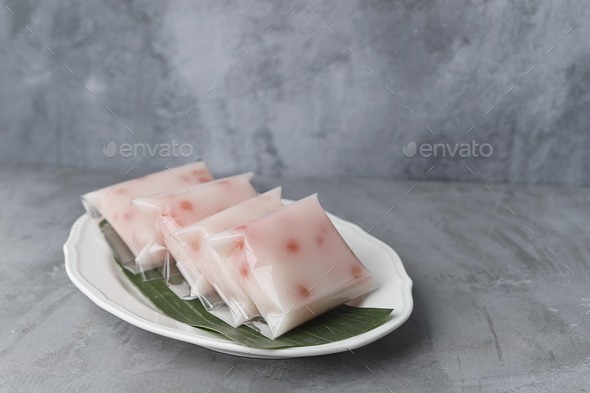 Cente Manis Indonesian Mung Bean Pudding with Pearl Stock Photo by ...