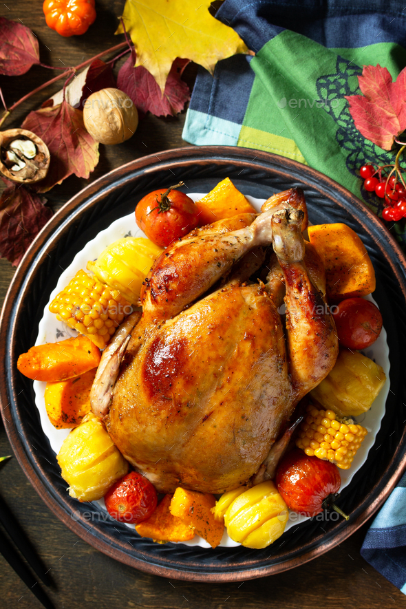Thanksgiving Day food. Christmas or Thanksgiving turkey, baked harvest ...