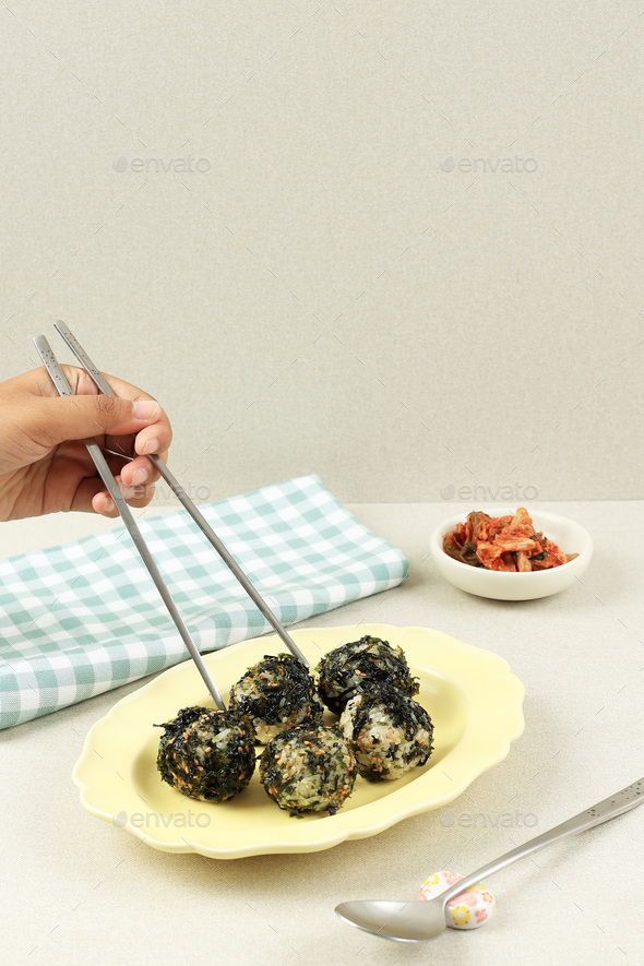 Eat Jumeokbap Korean Seaweed Rice Ball Stock Photo by ikadapurhangus