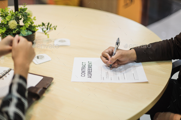 Signing contract agreement deal Stock Photo by Queenmoonlite | PhotoDune