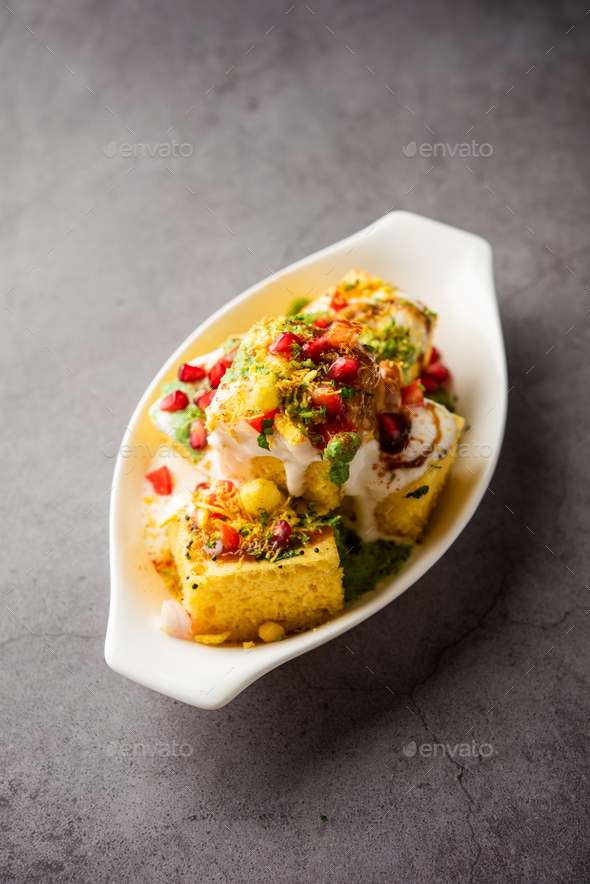 Khaman Dhokla chaat is a very simple and refreshing fusion chaat recipe ...
