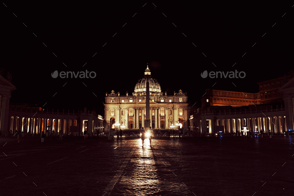Nocturnal photograph of Vatican City, with the spotlights of a car ...