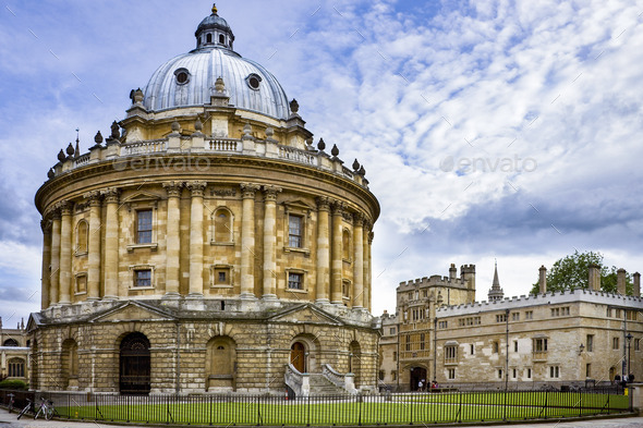 Radcliffe Camera Building at the Bodleian Library - Oxford - England ...